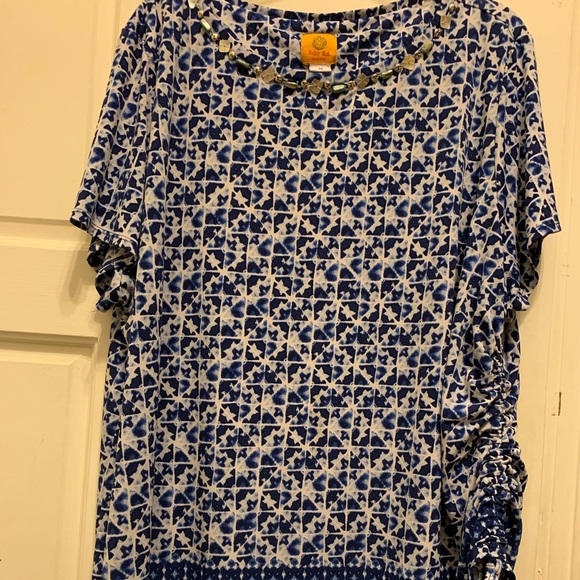 Ruby Rd. | Tops | Euc Ruby Rd Blue White Printed Blouse Beaded Neckline ...